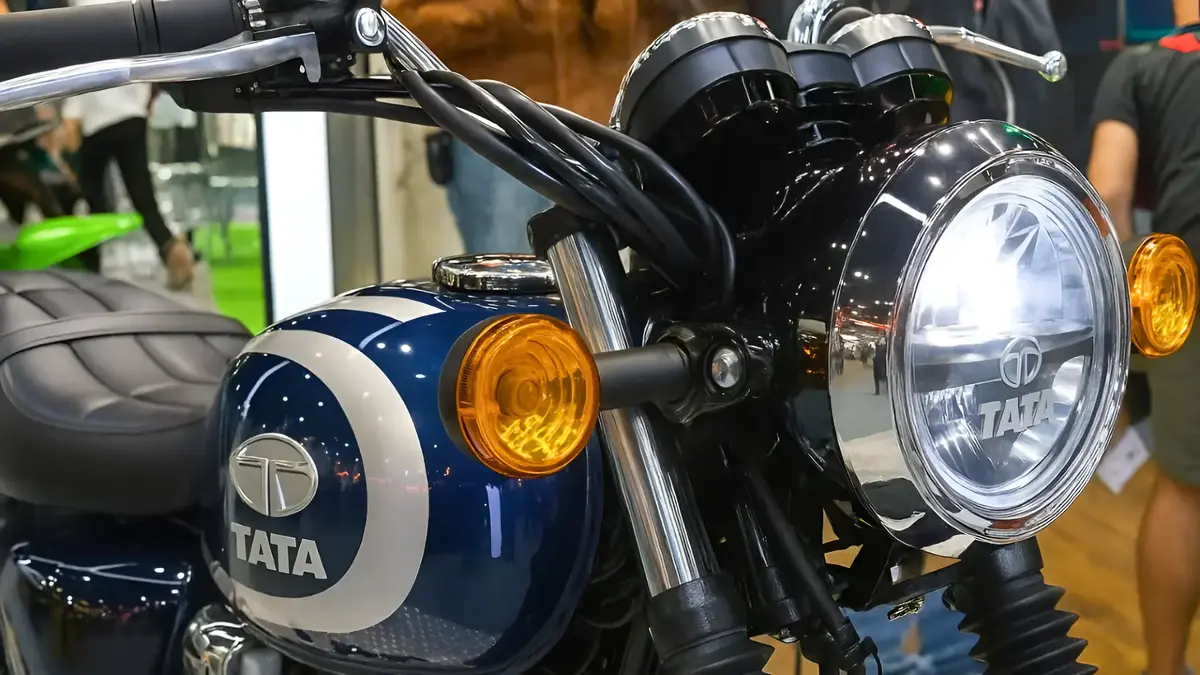 2026 Tata 125cc Bike Launched: 125cc Engine, 56 kmpl Mileage, Price ₹1.6 Lakh in India - Vaholy ...